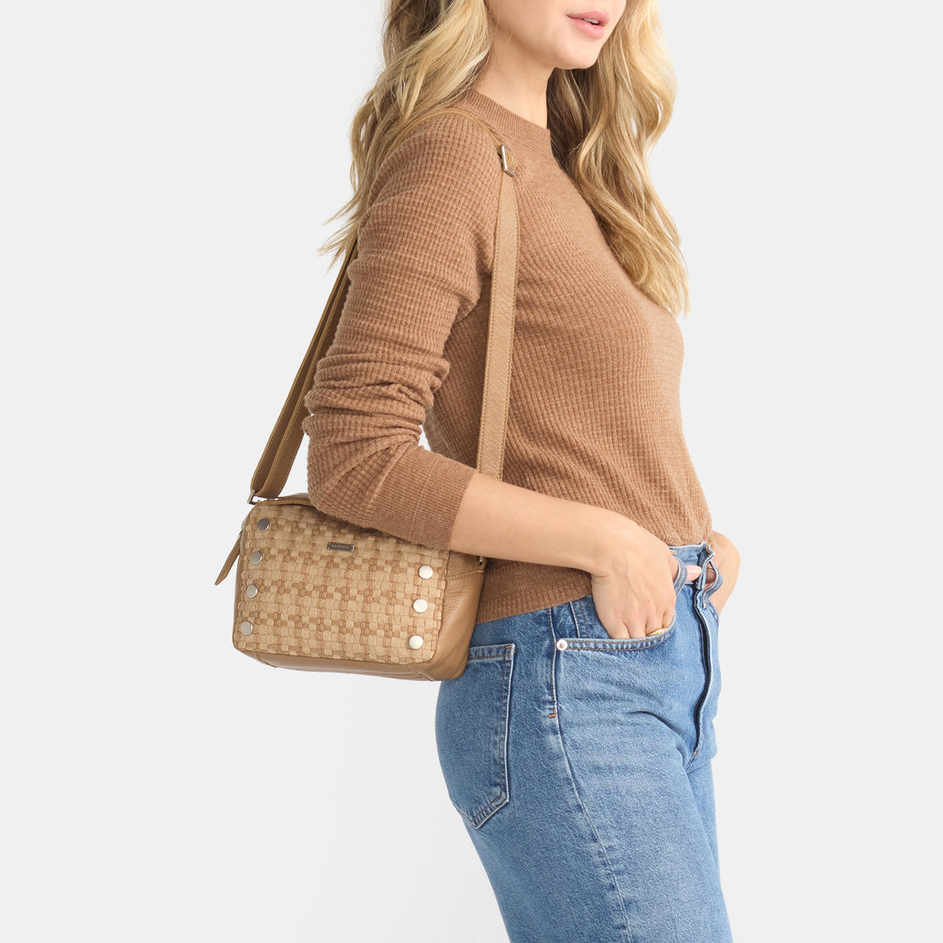 Evan Crossbody – HAMMITT