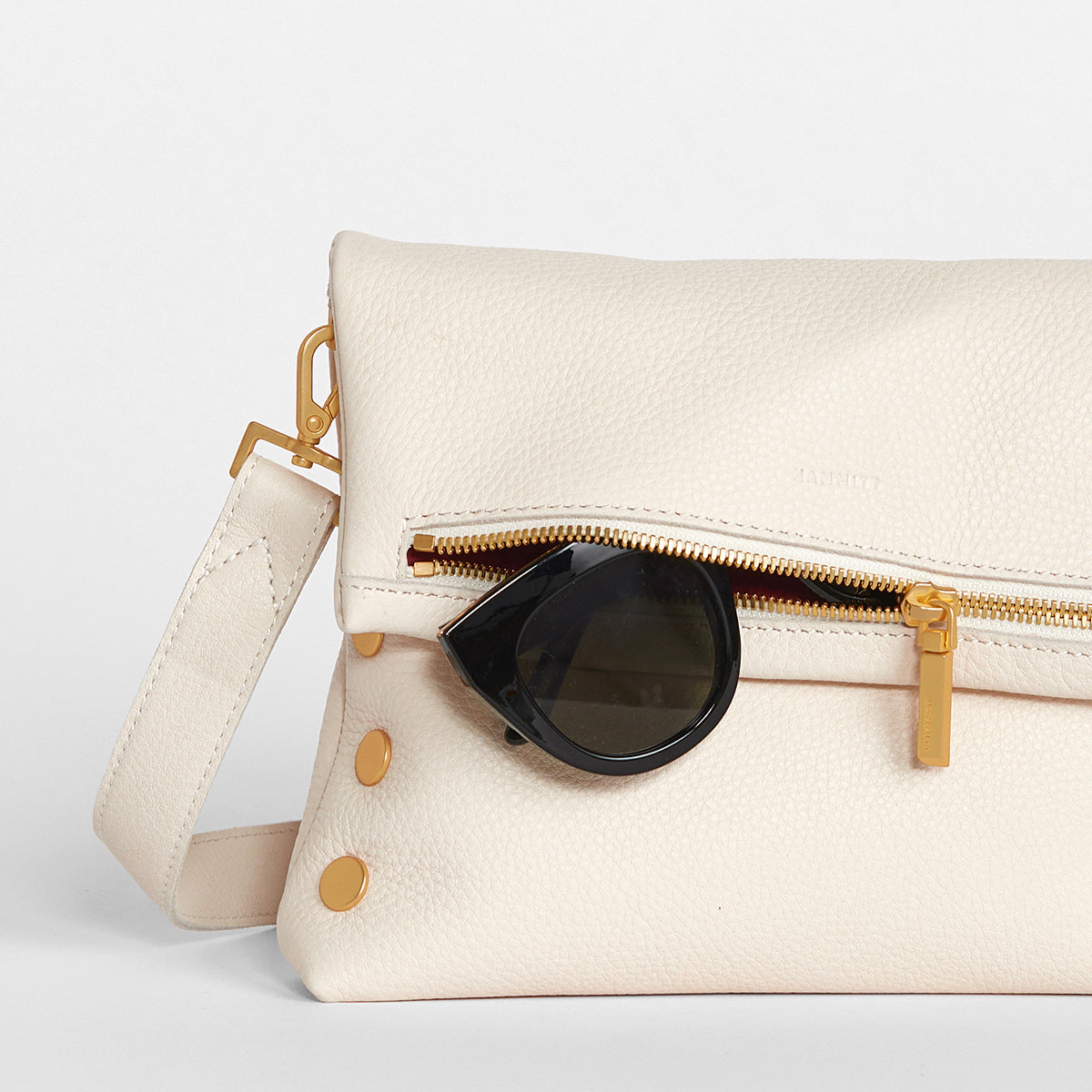 VIP | Calla Lily White/Brushed Gold | Med 840220505660 – HAMMITT