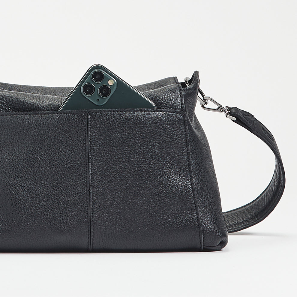 Bryant | Black Pebbled Leather Shoulder Bag | Hammitt – HAMMITT